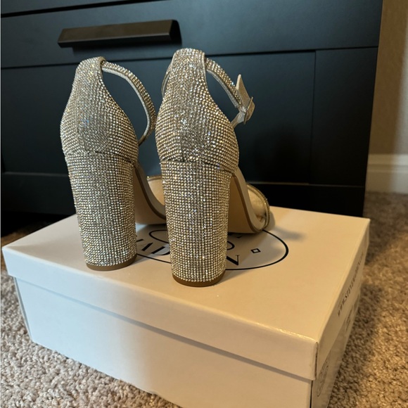 Steve Madden | Shoes | Nwt Steve Madden Carrson Rhinestone Heels ...